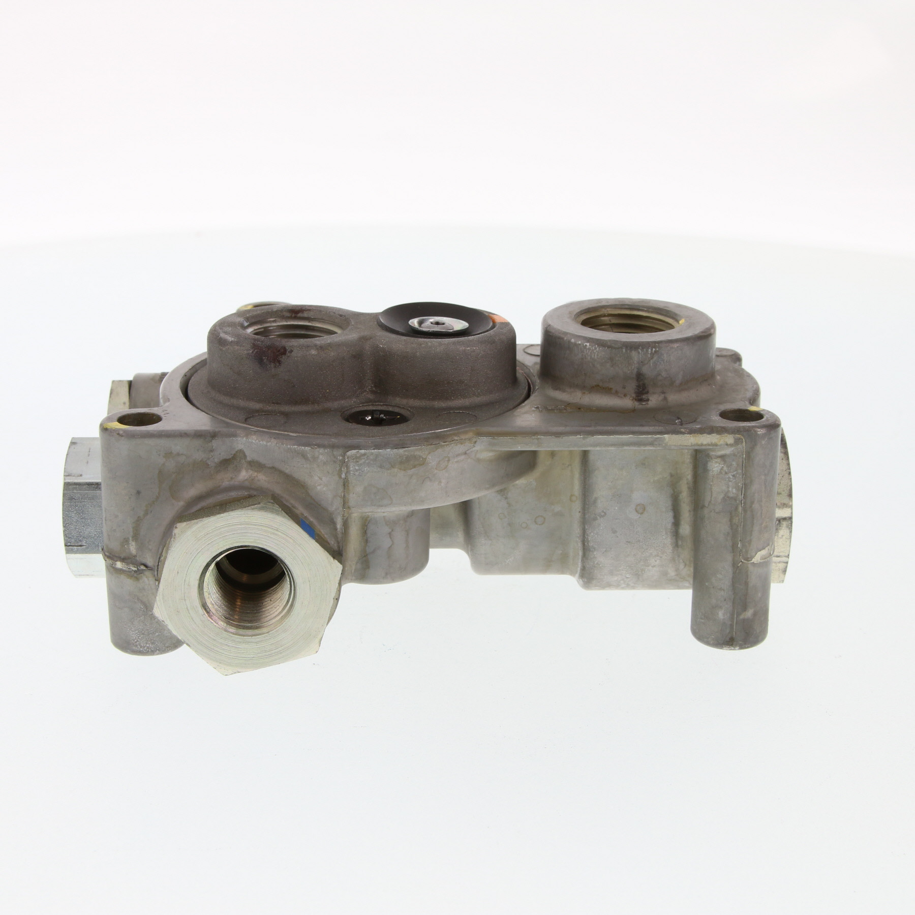 288605BXW | Kenworth® | VALVE-TP5 TRAILER PROTECTION | Source One Parts ...